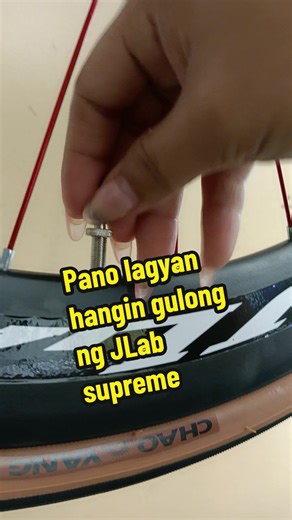Paano Maglagay ng Hangin sa Gulong ng JLab Supreme
