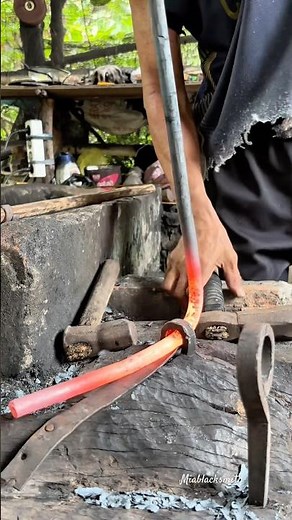 Amazing Technique of forming garden tools #metalworking