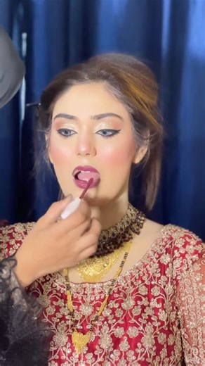 KHAN SHUMAILA on Instagram: "JUST A SWEET TRADITIONAL NIKSAH BRIDE 😍"