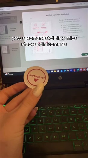 Tablouri Cartoon | Madalina on Instagram: "atentie la detalii, pentru ca modul in care ajunge coletul la voi CONTEAZA💝 #coleteonline #afacerimici"