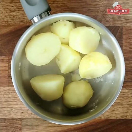 Pan Fried Salmon with Spring Onion Potato Mash