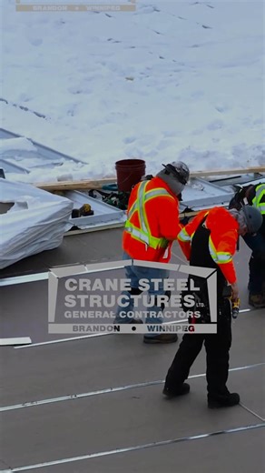 🔨 Up on the Roof! Our crews are hard at work keeping this building protected from the elements. At Crane Steel, we know that a quality roof is one of the most critical investments for any structure — it safeguards productivity, energy efficiency, and long-term performance. Whether it’s a retrofit, repair, or new construction, our pre-engineered metal roofing systems are built to last and designed for Manitoba’s toughest weather conditions. Proud of our team for the craftsmanship, safety, and pr
