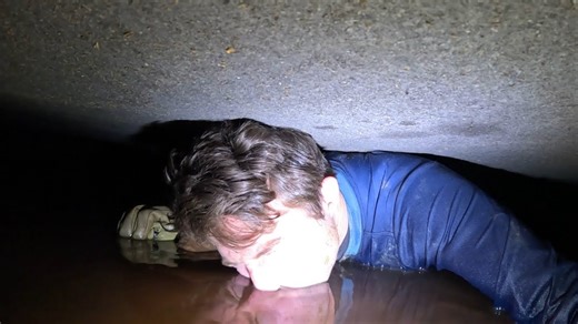 Alone in the Depths: An Anxiety-Inducing Cave Experience