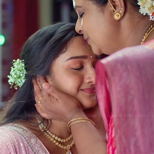 Asianet on Instagram: "Pavithram Promo || 03-06-2025 || Episode 122 || Asianet Vedha's life gets upended after marrying a rogue under unforeseen circumstances. Torn between traditional belief and harsh reality, how will her journey unfold? #Pavithram #PrimeTimeSerial #AsianetSerials #Asianet"
