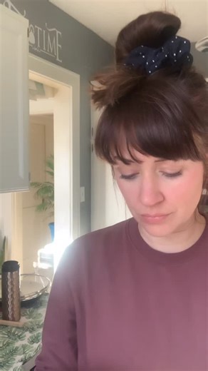 Heather Wolframe, RDH, HIAOMT on Instagram: "Eating is tied to so many cultural things but correct function of chewing and swallowing matters a lot to your health and wellness. It’s important as parents to mirror what we want our children to do. I am guilty of eating too fast or on the go and, as a society, we need to sloooooow this down big time. ✋ #fullstop Meals are for connecting, sharing, relaxing and fueling our bodies in more ways than one. Addressing function doesn’t have to be a drag. I