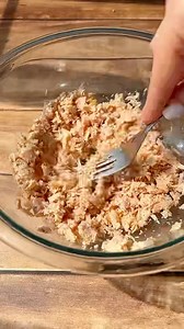 Comment “recipe” and I’ll send it! https://themodernnonna.com/3-ingredient-tuna-nuggets/ #tuna #tunarecipes #TunaNuggets | The Modern Nonna