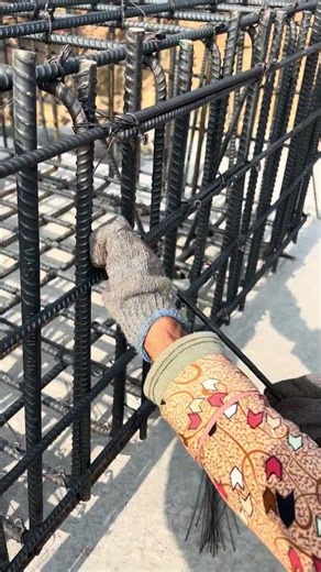 How to Tie Rebar Pile Cap #construction #building #civilengineering #concrete #machinery #rebar