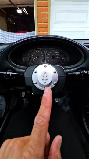 Works Bell quick release lock! #CleanBuild #CarCulture #CarPassion | Nou Satya