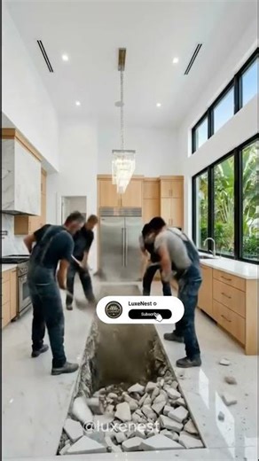 Stunning Aquarium Design in Villa 🐟🏡 #LuxeNest