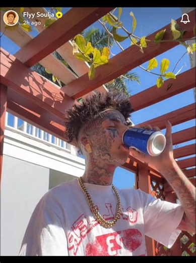 Pepsi vs. Coca-Cola: Flysoulja's Christmas Preference