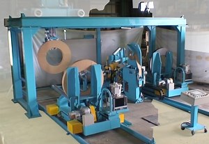 Automatic slitting coil packing line