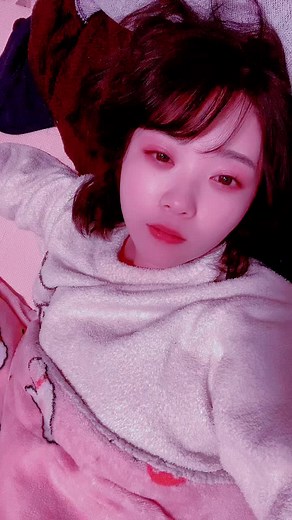 #ハートアイズ オフの日はもう基本家でぐだぐだ〜😪💤