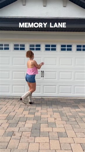 Mads | Content Creator on Instagram: "memory lane line dance🕺🏽 (song: memory lane by Old Dominion) 32 count 2 wall high beginner level dance with no tags 2 restart (on walls 4 and 8) #linedance #memorylane #olddominion #memorylanelinedance #countrydance #dancer #linedancer #countrydancing #linedancing #tutorials #linedancelesson #dance #linedancedemo #reels"