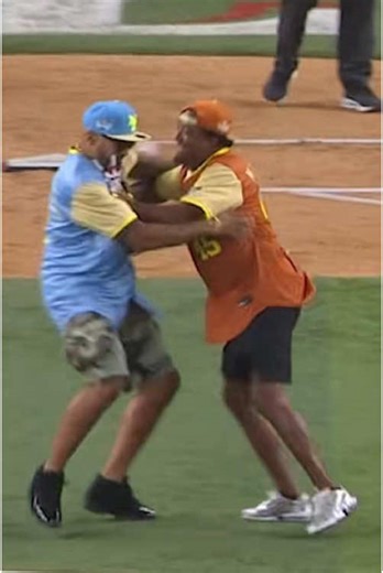 Best celebrity first pitch#mlb #baseball #pitch #firstpitch #fail