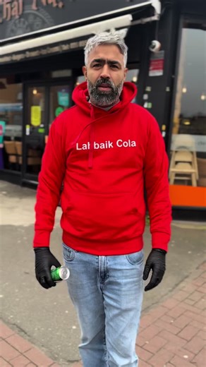 There’s nothing like that first refreshing sip. ✨🥤 LemonUp is pure crisp satisfaction — the perfect balance of zesty lemon and uplifting fizz that instantly cools and refreshes you. It’s bright, energising, and made for those moments when you need something ice-cold and revitalising. Whether it’s alongside your favourite meal, shared at gatherings, or enjoyed on its own, LemonUp delivers that clean, sparkling burst of flavour that keeps you reaching for more. And then there’s Labbaik Cola — bol