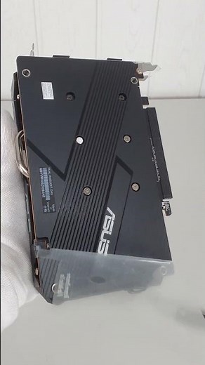 Asus Radeon RX 6500 XT unboxing