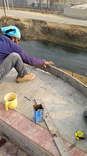 shuttering carpenter windows 🪟 designe in #song #hindisong trending windows kantniler in designe