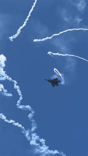 7.7K views · 191 reactions |  Unmatched PowerThe F-22 Raptor lights up the sky with a full afterburner power loop and a wall of flares — dominance at every angle.#F22Raptor #AirPower #FlareDrop #RaptorDemo #AviationReel #FighterJetFriday #USAF #AirshowMoments #FullAfterburner #AirSuperiority | Ryan Tykosh Photography | Facebook