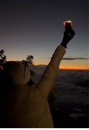 Outfit Recommendations for Climbing Sumbing and Sindoro