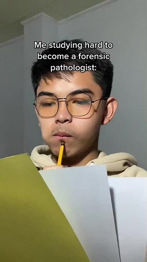 the movie showed the worst possible scenario that a forensic pathologist might encounter