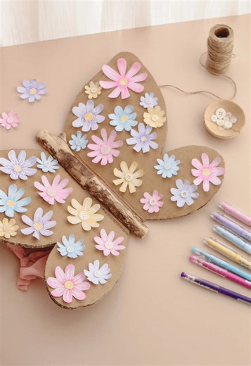 Spring Craft Ideas: DIY Floral Fairy Wings