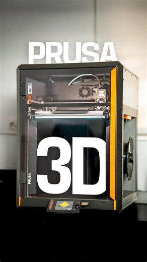 Urban Tecno on Instagram: "PRUSA CORE ONE L: las 4 claves de una impresora 3D fácil de usar La Prusa Core One L ya está aquí y es enorme: https://dfsn.link/NzJkiM 🏗️ Analizamos esta bestia con volumen de 300x300x330 mm y cámara calefactada activa. ¿Es la impresora definitiva para materiales técnicos? 👇 Cámara activa: Control de temperatura hasta 60°C para ABS, ASA y Nylon sin warping. Nextruder: Extrusión directa y cambio de boquilla rápido. Velocidad: Cinemática CoreXY optimizada y robusta. F