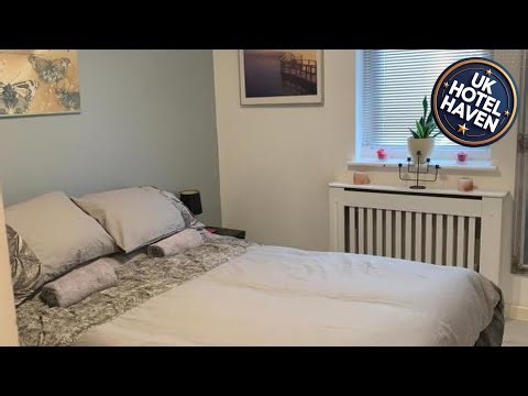 Modern 2 bed apartment | Liverpool, United Kingdom | Hotel Review 🏨