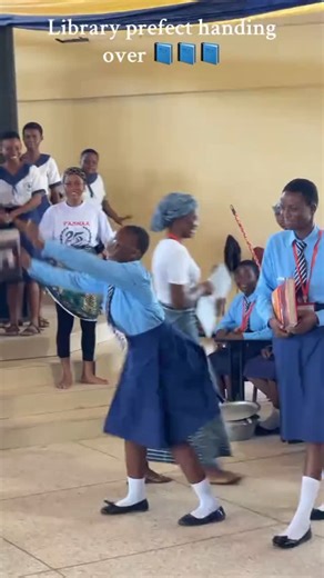 Can't agree more! @the.teenmagazine.show She should've been entertainment prefect, not library | Highschoolteensmagazine