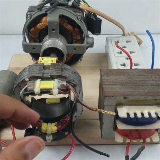 how to turn Fan into 220v💡 free electric generator 100% #diy #viral #freeelectricity #electricity | Amari Porter