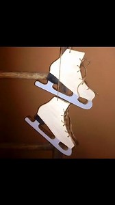 Ice skate decor ideas perfect for end of year parties♥️👇👇 #photo #carpinteria #carpenter #woodworking #art #diyproject #craft #diy #toy #usa #canada #russia #england #germany #poland #france #australia #belgium #spain #italia | Diy Carpenter