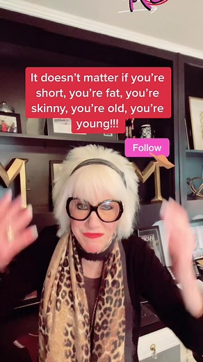 Just in case you want to act like a model!!#trysomethingnew #commercials #magazine #billboards #tvcommercials #getoutofyourcomfortzone #aminutewithmarshadoll