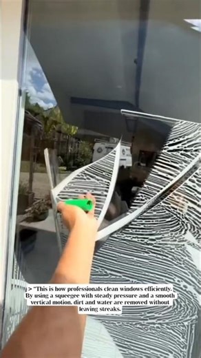 The Right Way to Clean Windows Like a Pro! #shorts