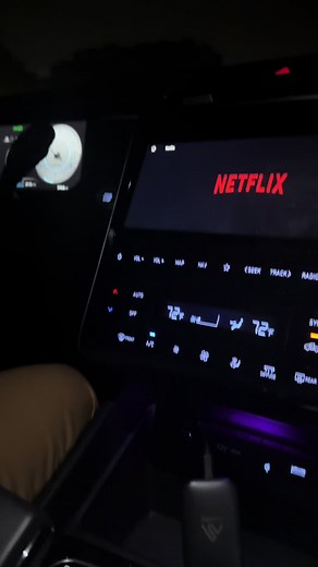 Cómo ver Netflix en tu carro: Conexión fácil y rápida