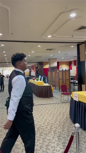 Counter Service at UITM: Fast Food Experience