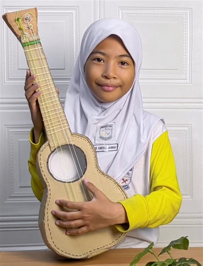 DIY Recycled Materials Guitar - Science Project