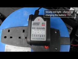 How to use the Maypole Automatic Trickle Battery Charger | Screwfix
