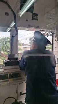 Ada Lampu Merah di Jalur Kereta #commuterline #train #kai