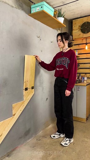 DIY Folding Stairs | Humor Train