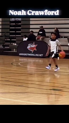 803K views · 10K reactions | Noah Crawford @chitown.ye_ye2012 Bringing back what the games been missing‼️ #noahcrawford #anklebreakersbasketball #basketballtutor | BasketballTutor | Facebook