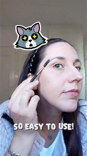 W7 TEST! The BEST CHEAP brow wax? 🤔 #makeup