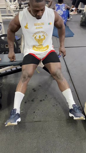 Sweat blood savings #bodybuilding #bodybuilder #bodybuildinglifestyle | Ulrich bodybuildeur