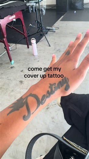 #handtattoo #coveruptattoo COVER UP HAND TATTOO 🥹😍🤲🏽 | cover up tattoo