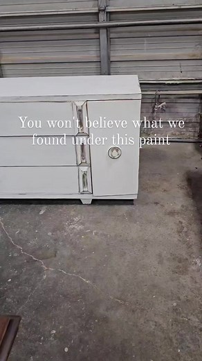 922K views · 10K reactions | Why I stopped painting everything ⤵️ •...