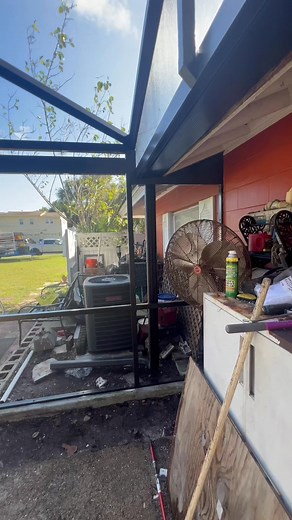 This is a gorgeous 8 panel spliced gable pool enclosure/composite roof combo…This was a challenging project with an odd deck and many angled walls to contend with but it turned out absolutely beautiful…Clupper Screen Enclosures…386-956-6396…Clupperscreens.com..Call, Text or Email today for a free quote … serving all of central Florida.. | B.j. Clupper
