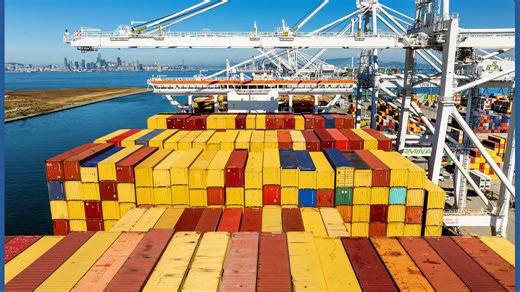 U.S. trade deficit slipped to $901 billion last year amid Trump tariffs