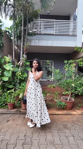 Steffhy Antony on Instagram: "Episode 2 Of Styling looks inspired by Summer I turned pretty and which makes it all about dresses and comfy casuals , I had to style this polka dress from @poshpantsclub which is one the cutest comfiest fit of the recent times and pretty sure I’m gonna be wearing it a lot. I can never get enough of polka dots what’s your favourite pattern? Let me know in the comments ❤️ #dress#tamilblogger #steffstylingseries #polkadot #belly #lolatung #SITP #explorerpage #homegrow