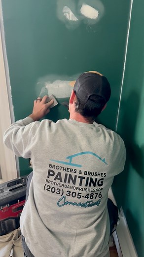 12 reactions | This dining room is getting a full refresh — goodbye green, hello sunshine.  #painter #painting #interiordesign BROTHERS & BRUSHES PAINTING | BROTHERS & BRUSHES PAINTING | Facebook