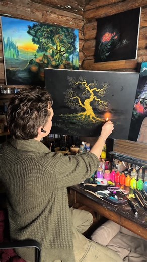 Joachim Ingulstad on Instagram: "Heat reactive Pigments ! - My experiments have only just begun but the more I’m getting to know these thermo chromic pigments the more excited I become 🤯🪄 - #artwork #landscapepainting #painting #art #oilpainting"