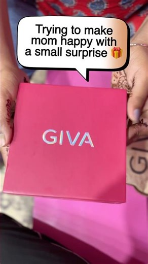 आज didi ने मम्मी को गिफ्ट दिया ❤️#mom #giva #viral #fyp #trending #gold #silver