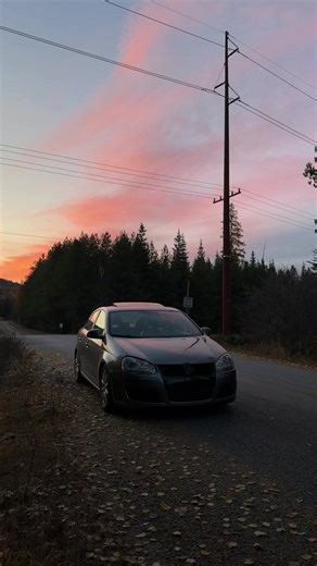 Lowered MK5 Jetta with Snow Tires